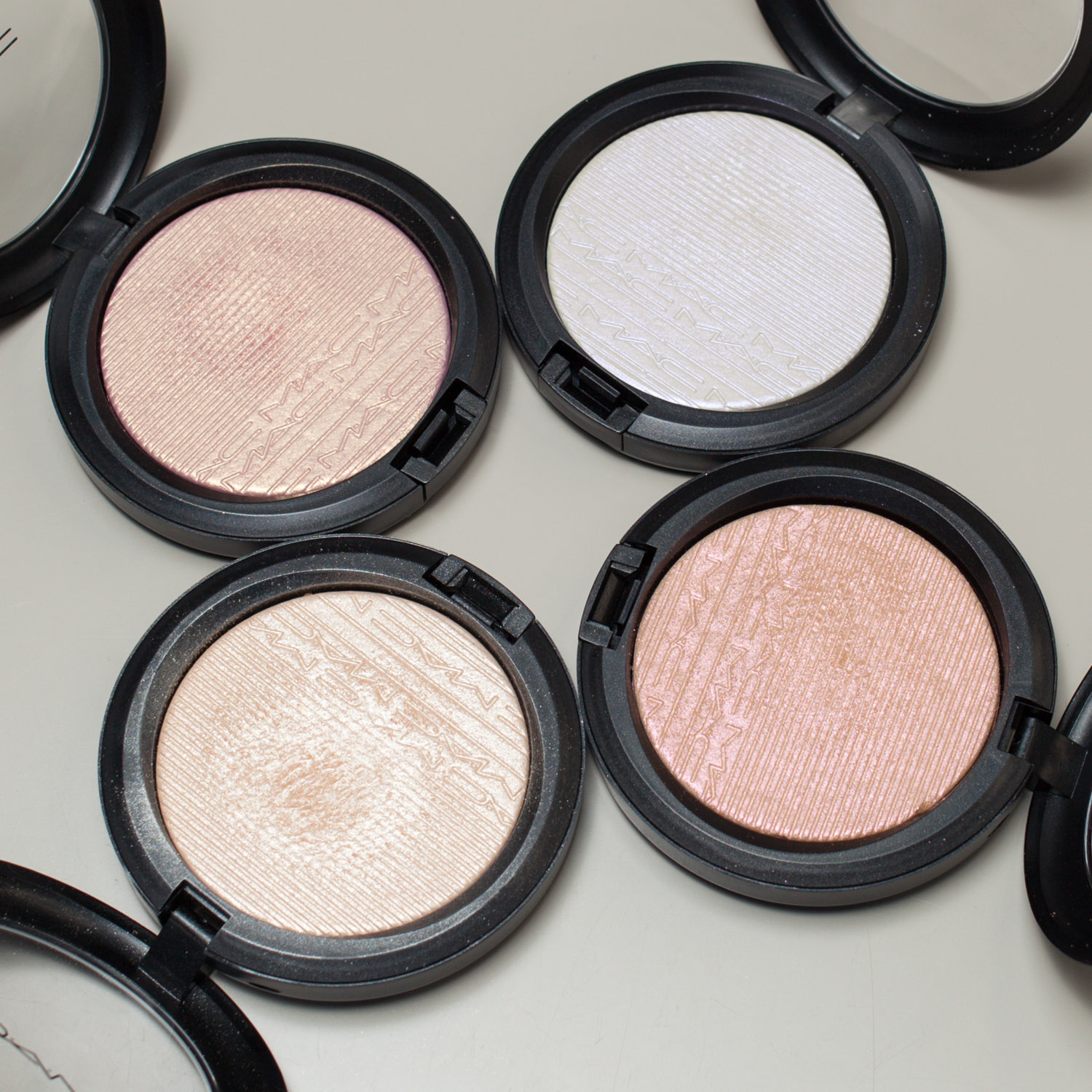 MAC Extra Dimension Skinfinish Highlighter BEAUTY BLOGGER SHOPPING